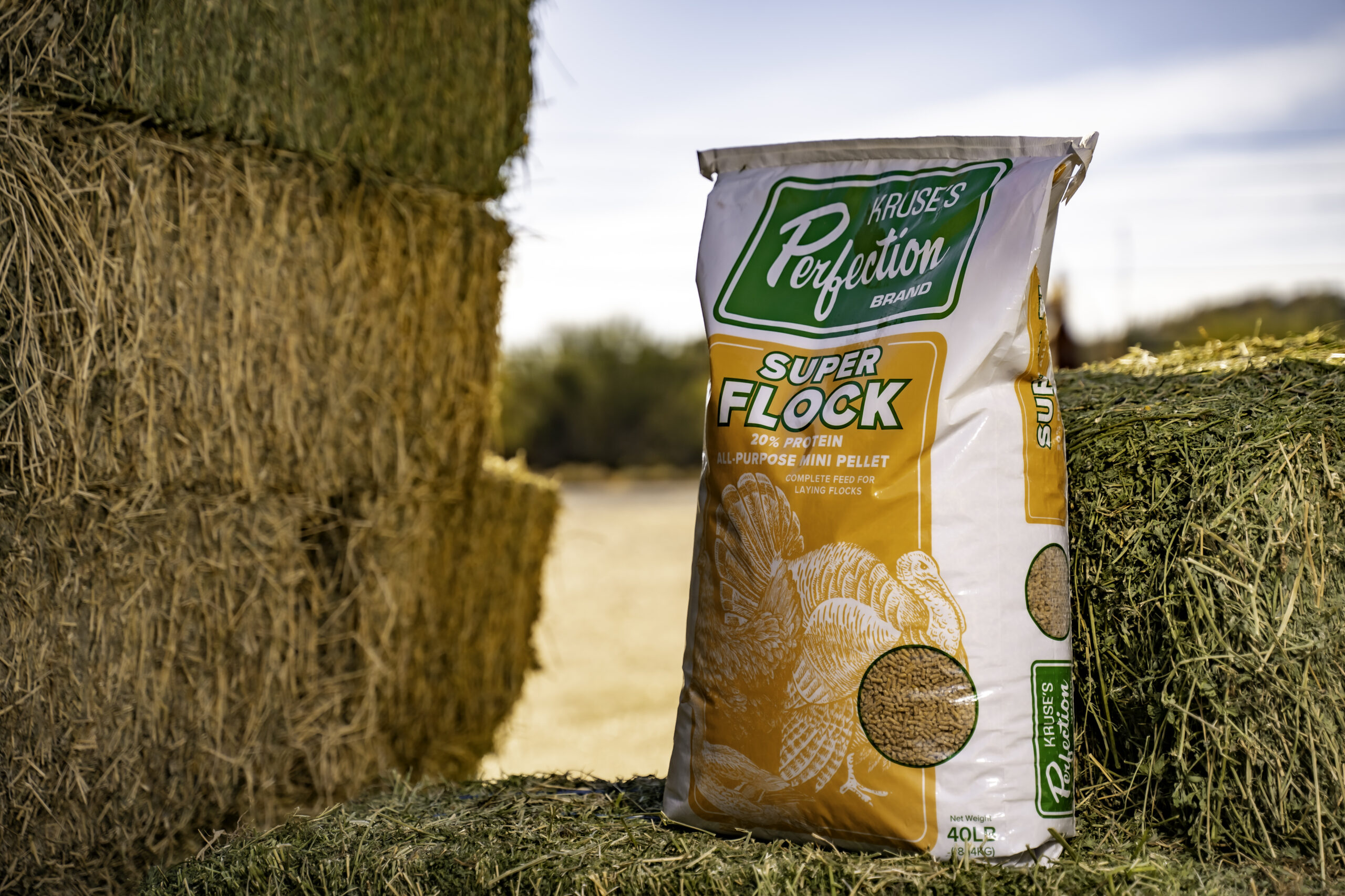 Kruse Super Flock Mini Pellet 20% High Protein - Three Bars